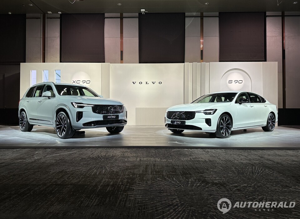 볼보 신형 XC90 · S90 동시 출격... '스웨디시 플래그십의 정점이자 주력'